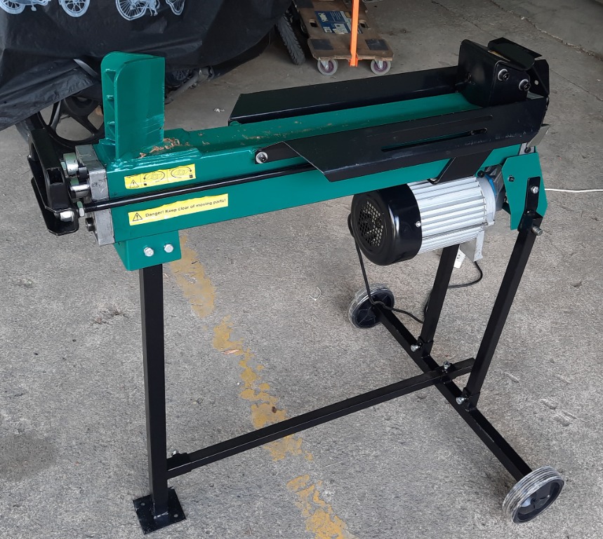 Ferrex Electric Log Splitter, Commercial & Industrial, Construction ...
