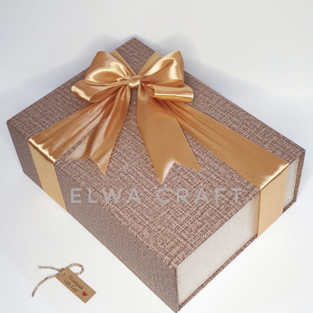 GIFT BOX /GIFT BOX EXCLUSIVE / GIFT BOX UNIK / KERTAS KADO / BUNGKUS ...