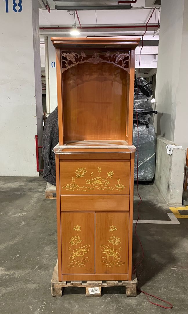 God cabinet, Furniture & Home Living, Furniture, Shelves, Cabinets ...