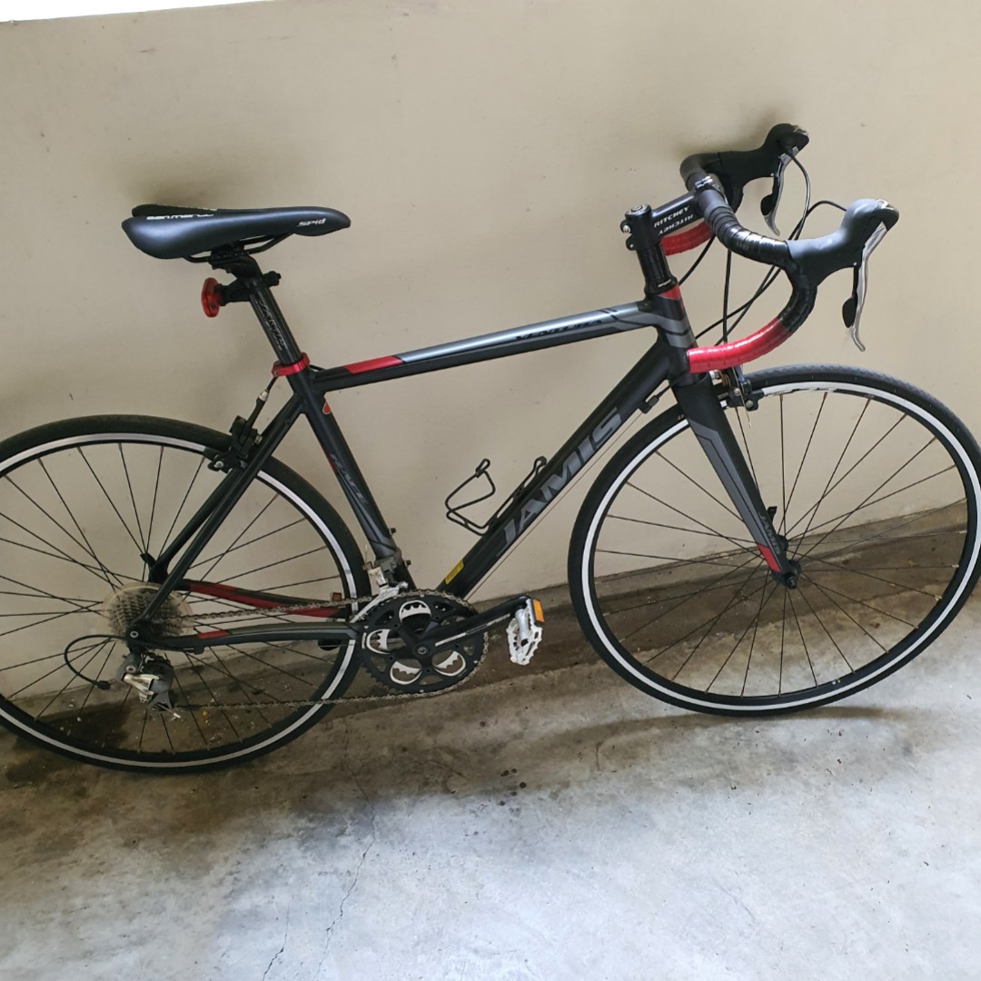 Jamis Road Bike, Sports Equipment, Bicycles & Parts, Bicycles on Carousell