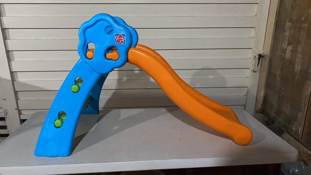 Kiddie Slide, Hobbies & Toys, Toys & Games on Carousell