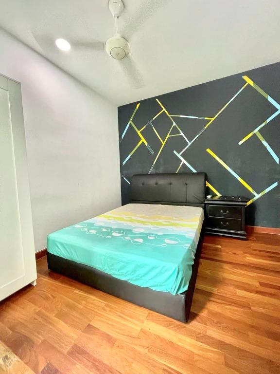 KLCC AREA 📍1 Lane LRT Go To Wangsa Maju 🚆Only For Female🧕👩, No More Mix ...