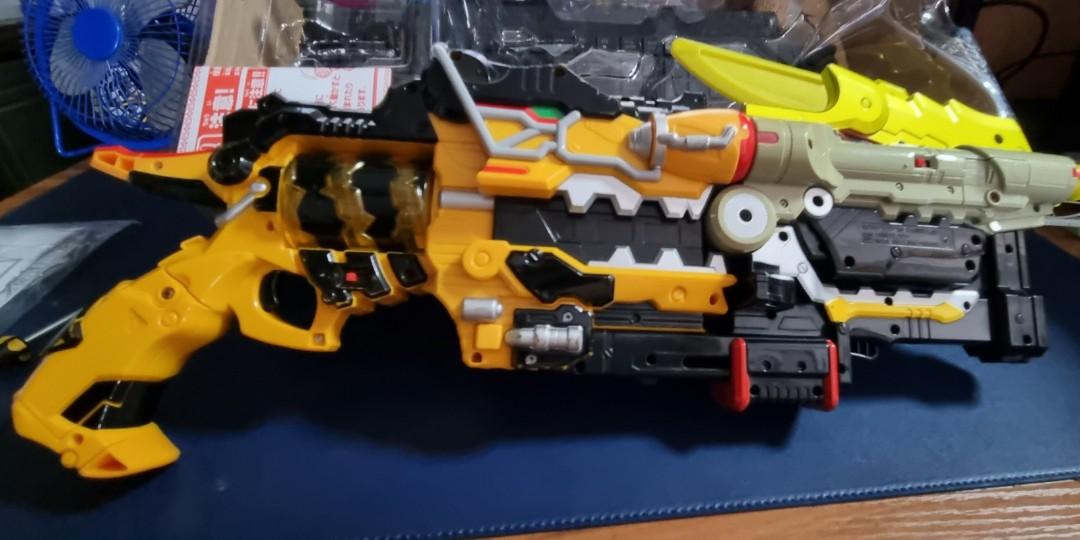 Kyoryuger Dino Charge Gaburi Calibur and Gabu Revolver DX Set in Box ...