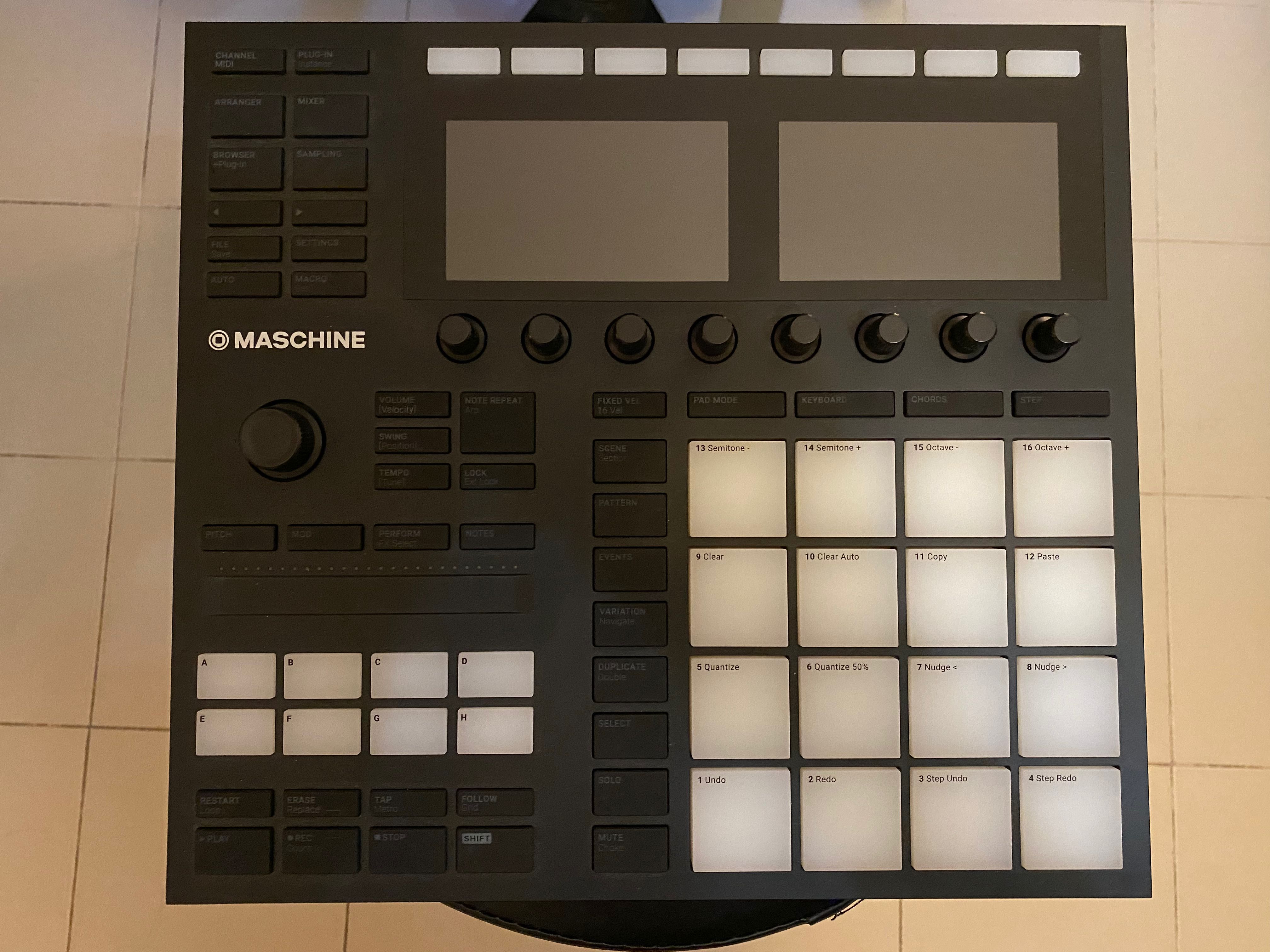 Native instrument maschine mk3, Hobbies & Toys, Music & Media, Musical ...