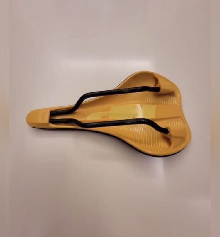 Nukeproof downhill vector saddle, Sports Equipment, Bicycles & Parts ...