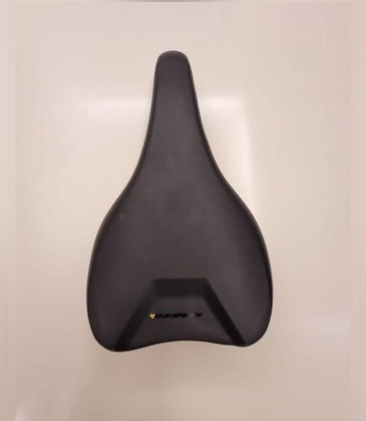 Nukeproof downhill vector saddle, Sports Equipment, Bicycles & Parts ...