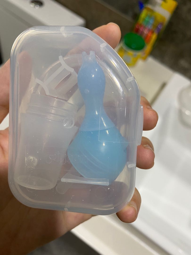 Pigeon manual suction, Babies & Kids, Bathing & Changing, Other Baby ...
