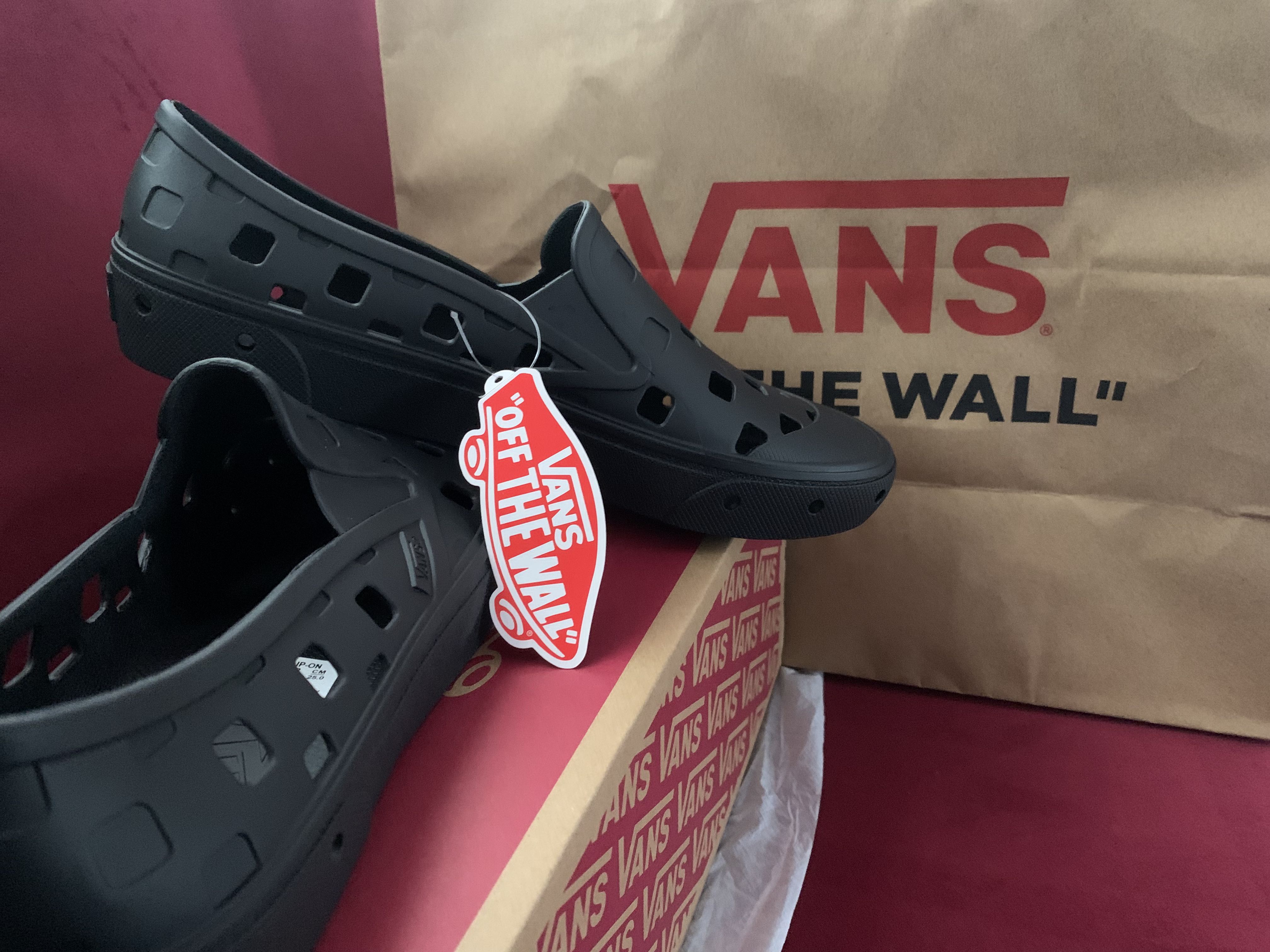 Vans Trek Slip On, Men's Fashion, Footwear, Sneakers on Carousell