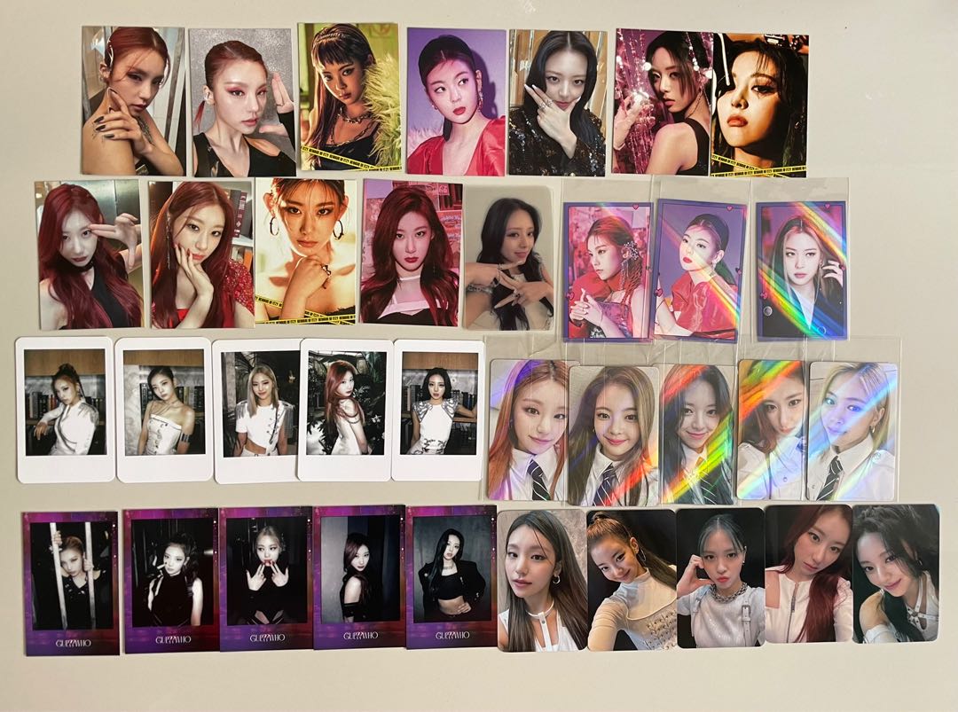 Itzy PC Itz me not shy guess who, Hobbies & Toys, Memorabilia ...