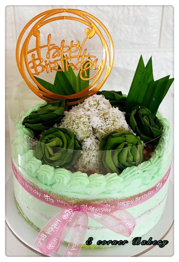 Oneh oneh cake, Food & Drinks, Homemade Bakes on Carousell