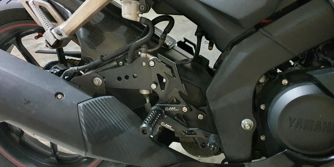 [R15 V3 MT15] Footrest For R15 V3 & MT15, Motorcycles, Motorcycle ...