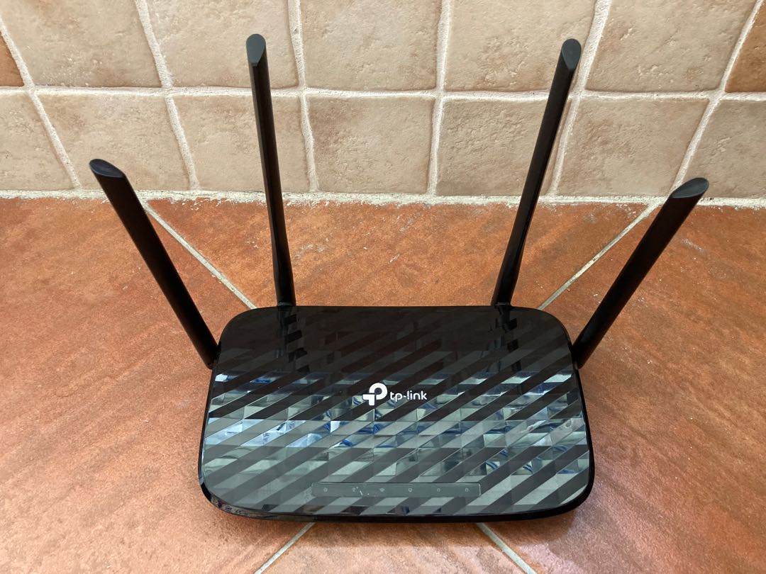 Router。。TP-LINK(AC 1200), 電腦＆科技, 電腦周邊及配件, Wifi及上網相關產品 - Carousell