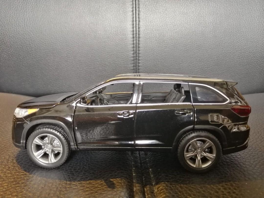 Scale1:32 Black Toyota Highlander Diecast car, Hobbies & Toys, Toys ...