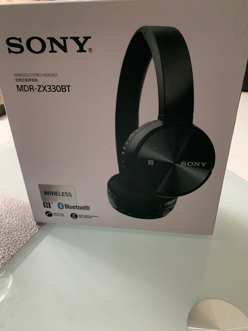 Sony wireless headset, Audio, Headphones & Headsets on Carousell