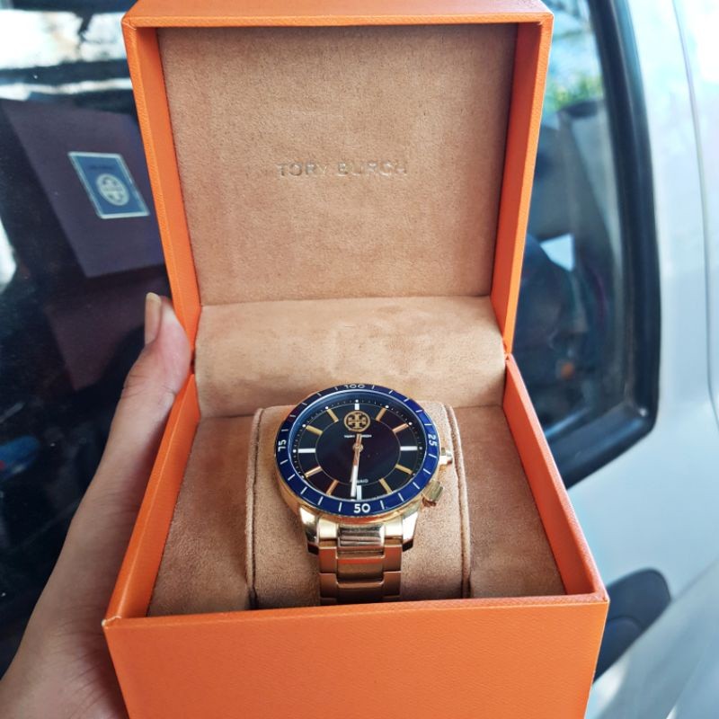 Tory Burch Hybrid Smart Watch Unisex, Luxury, Watches on Carousell