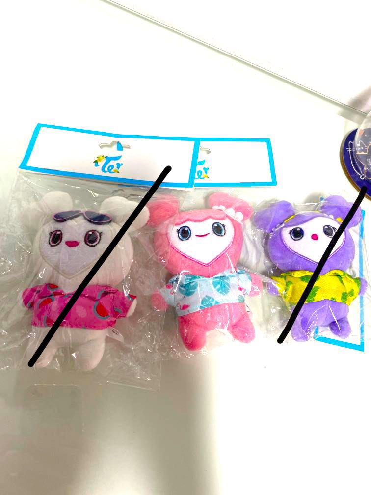 Twice TWAII lovely laburi RARE Savely movely dahvely Momo sana dahyun ...