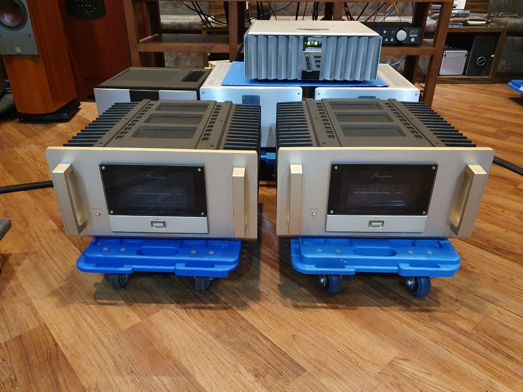 Accuphase M2000 monoblock power amp, Audio, Soundbars, Speakers ...