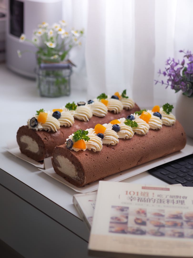 Baileys cream Chocolate Swiss roll , Food & Drinks, Homemade Bakes on ...