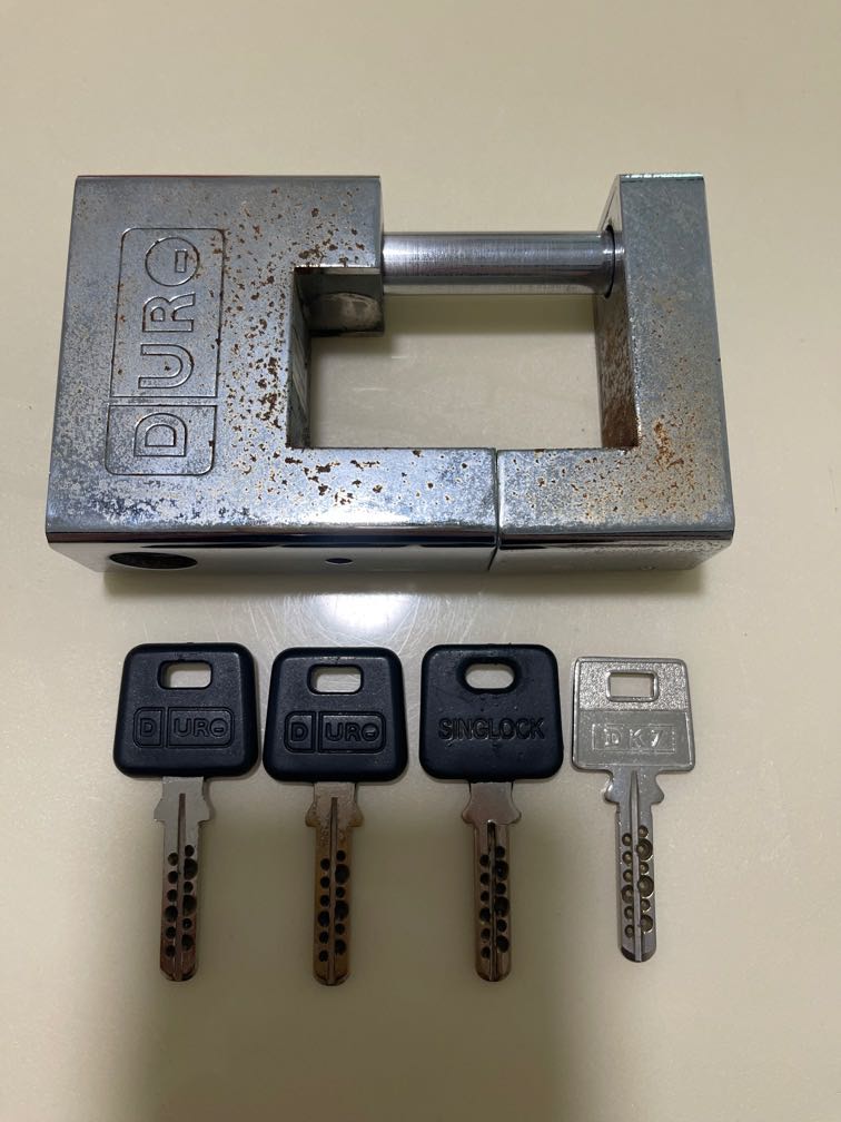 DuroLock (Duro Lock) Full Set (4 keys), Furniture & Home Living ...