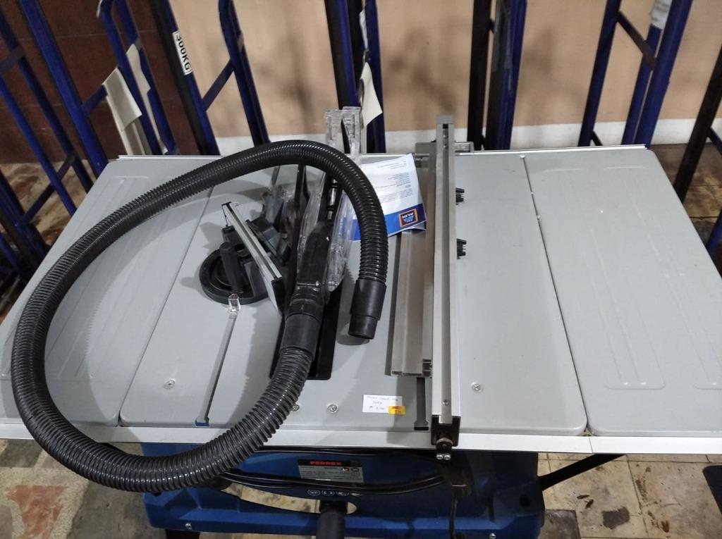 Ferrex Table Saw 2000W, Commercial & Industrial, Construction Tools ...