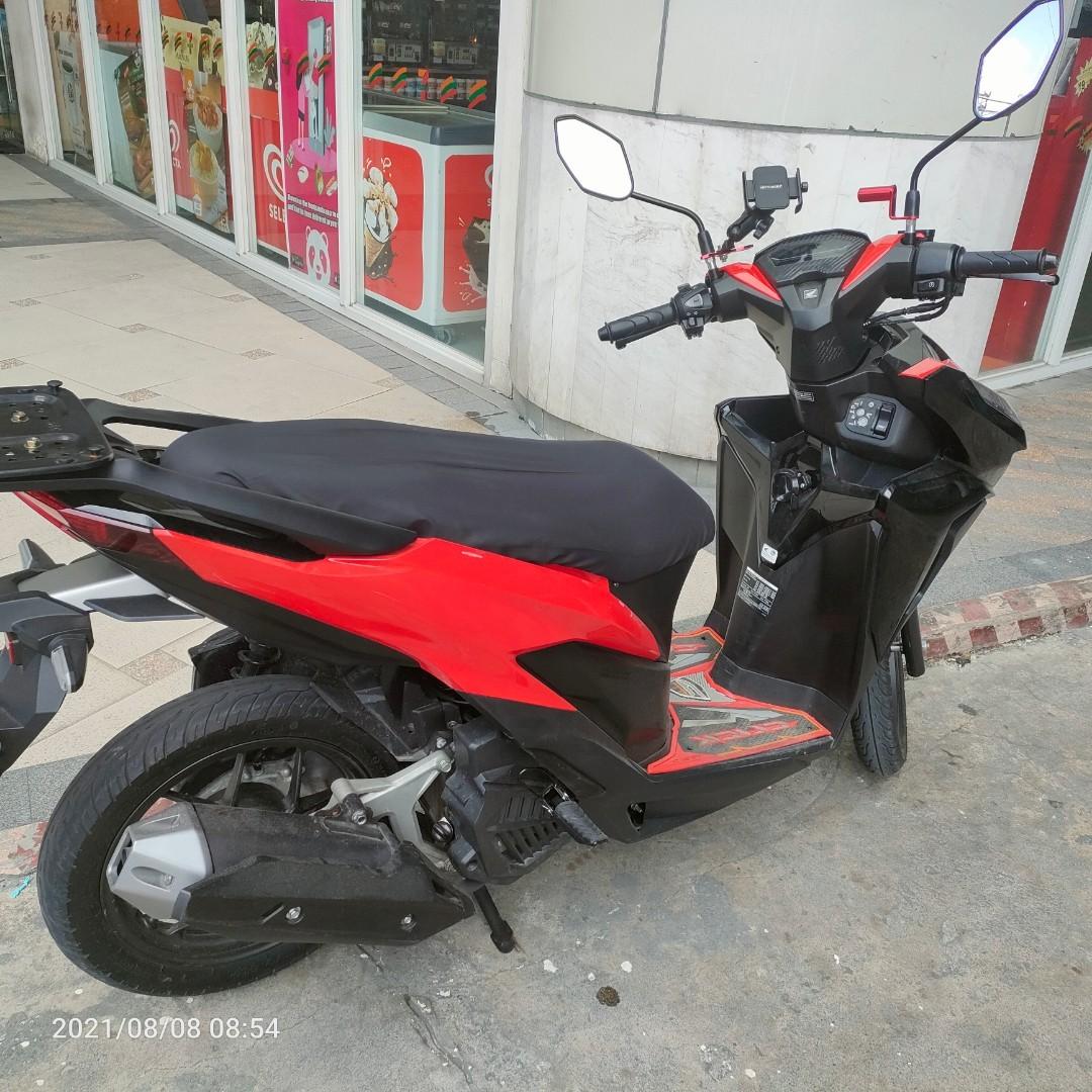 Honda Click 125i 2300km ODO 6mos, Motorbikes, Motorbikes for Sale on ...