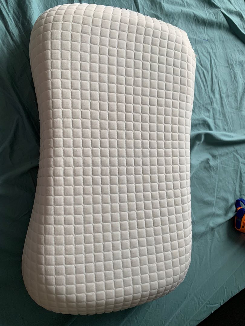 Ikea KLUBBSPORRE Ergonomic pillow, Furniture & Home Living, Bedding ...