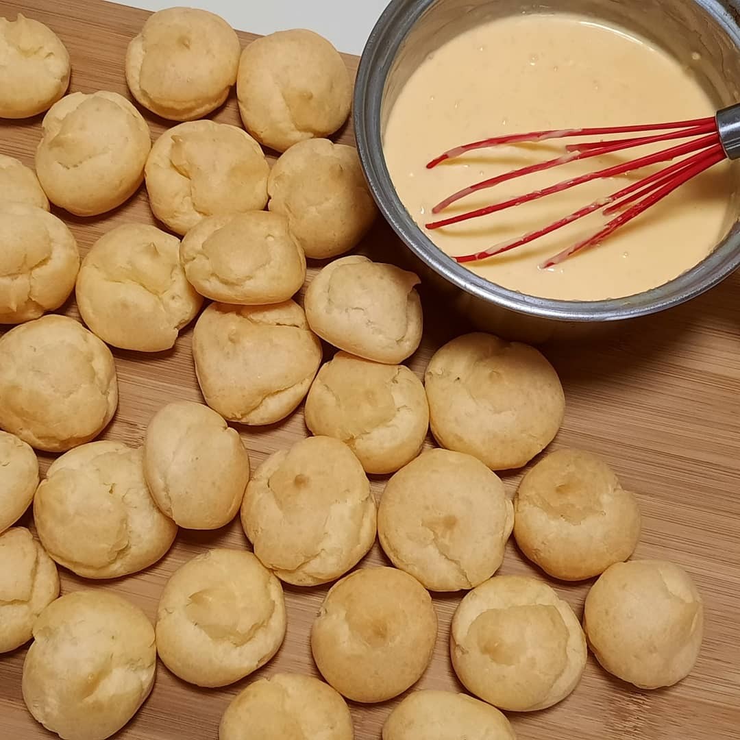 Ready to eat Cream Puff shell, Food & Drinks, Homemade Bakes on Carousell