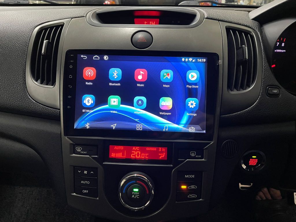 Android head unit player, Car Accessories, Accessories on Carousell