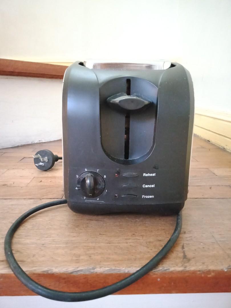 Australian 2 Slice Toaster (Maison), TV & Home Appliances, Kitchen ...