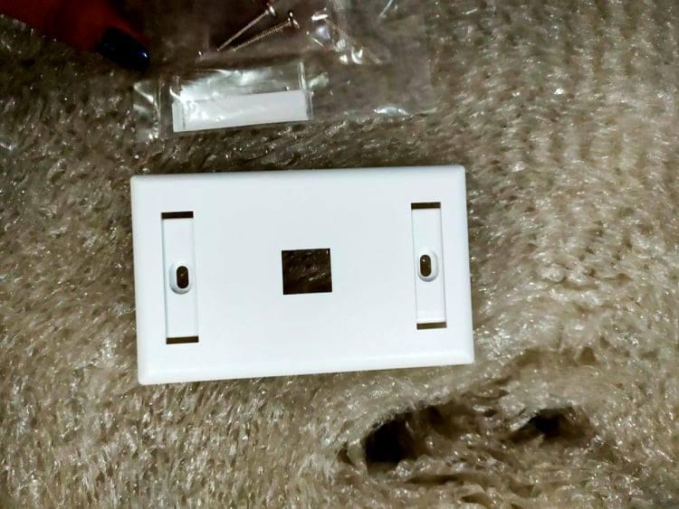 Belden Faceplate 1 Gang / Simplex 100% Original, Computers & Tech ...