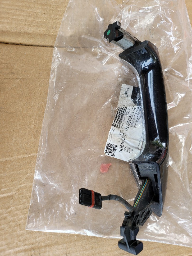 Benz door handle a2217600670 w221, Car Accessories, Accessories on ...