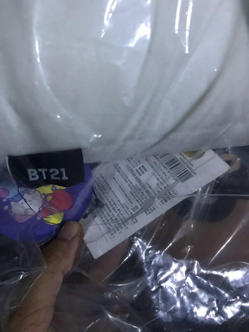 BT21 - Dream Hug Me Cushion, Hobbies & Toys, Memorabilia & Collectibles ...