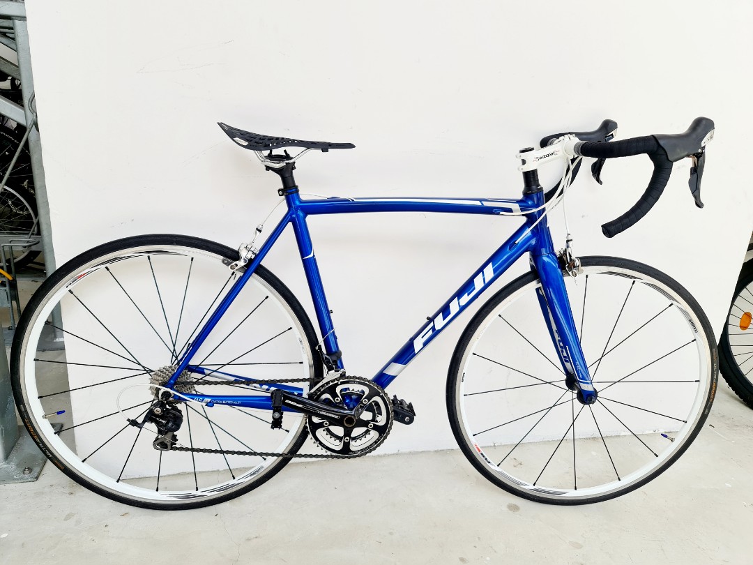 Fuji Roubaix Shimano 105 Road Bike, Sports Equipment, Bicycles & Parts ...