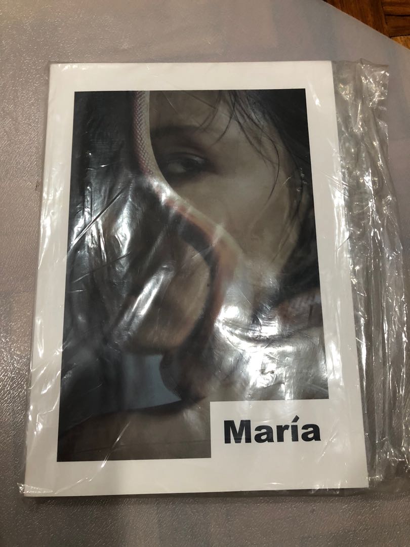 Maria Hwasa 1st Mini Album and Special Photobook, Hobbies & Toys, Books ...