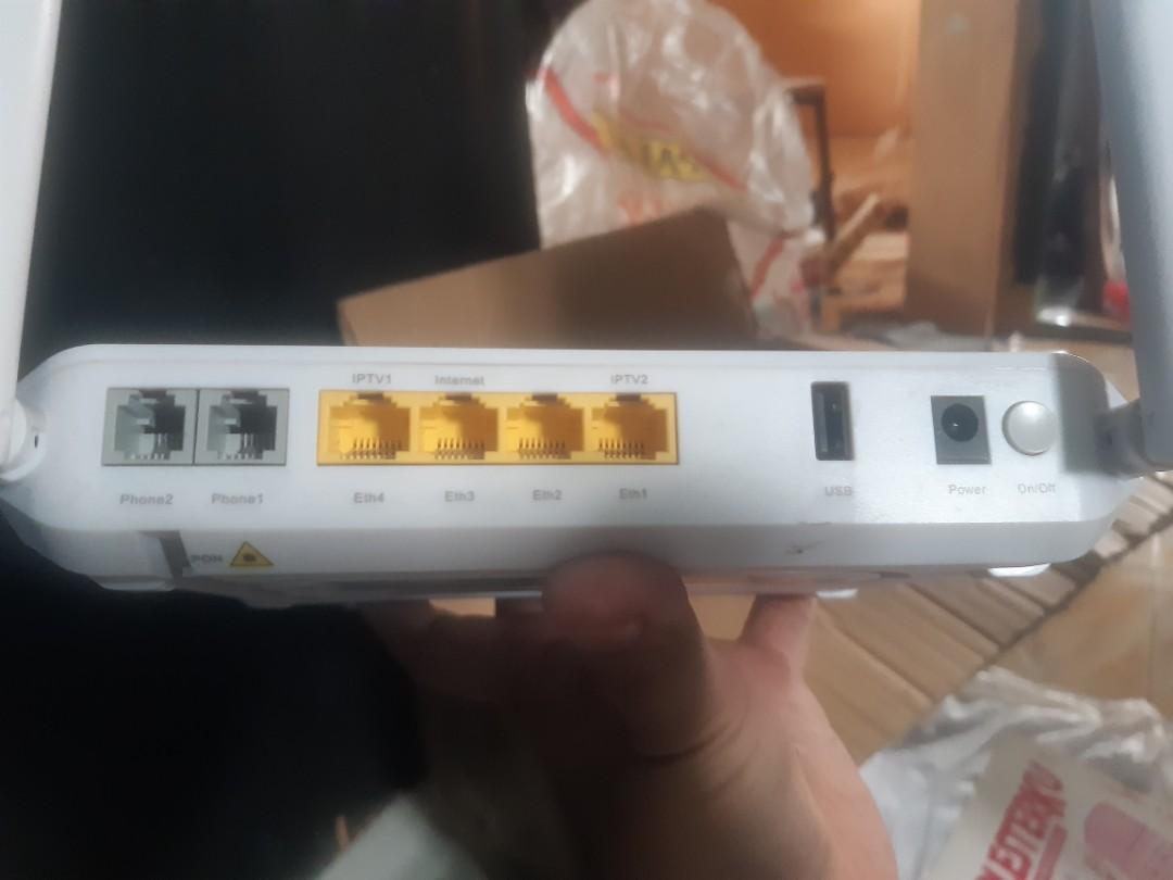 Modem router fiberhome, Elektronik, Komputer, Lainnya di Carousell