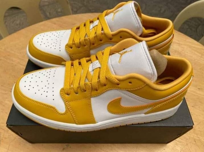 Nike Air Jordan 1 Low Pollen, Men's Fashion, Footwear, Sneakers on ...