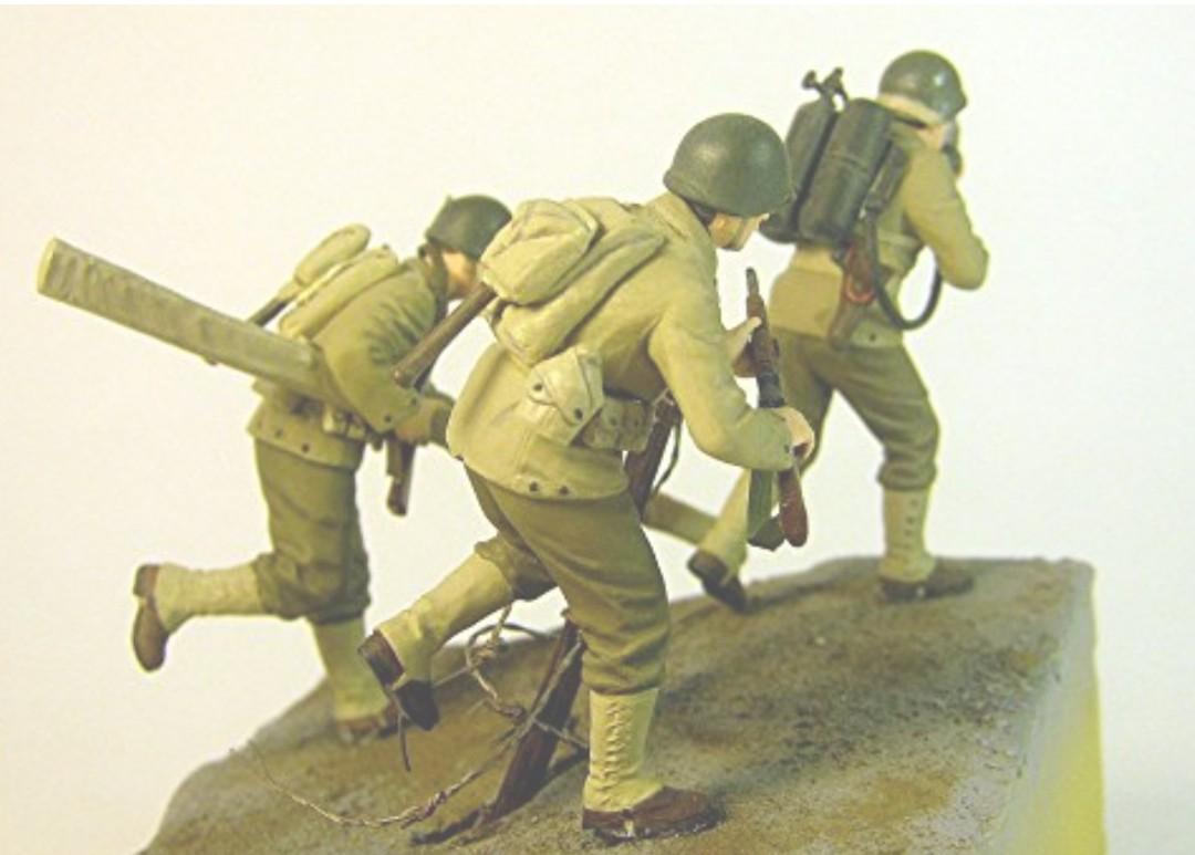 1/35 Master Box #3520 US Military Men, D-Day June 6th, 1944 c/w 4 ...