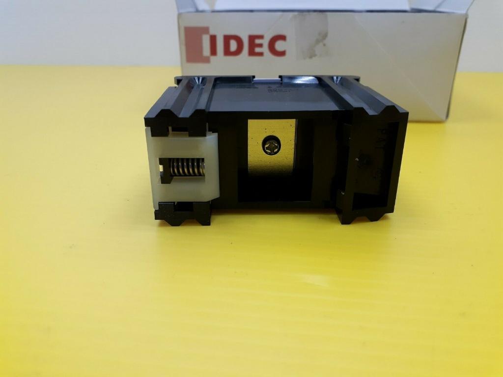 1 box Idec Panblock terminals BA711S-TK1681-2 terminal block New, Computers & Tech, Parts ...