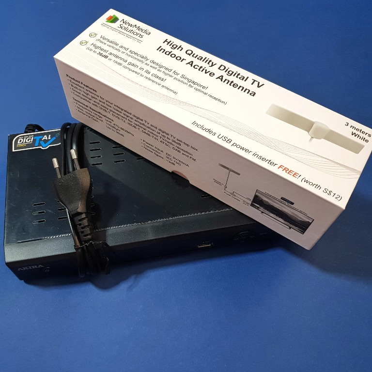 Akira Digital Setup Box HDVB-T2A1 w/ indoor active antenna on Carousell