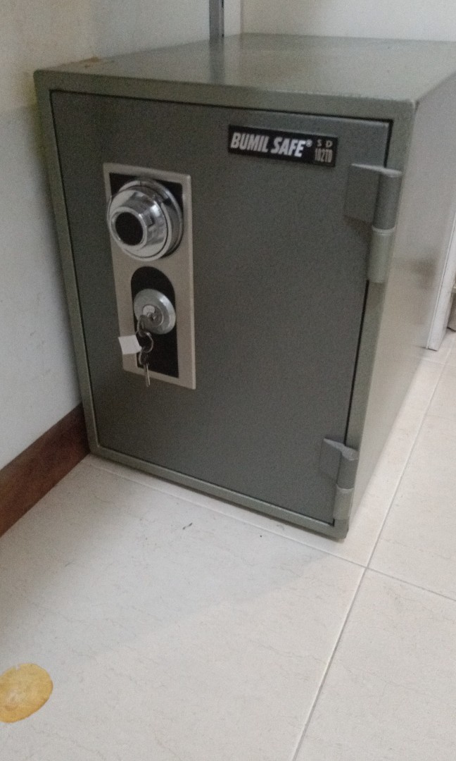 Bumil safe box, TV & Home Appliances, Other Home Appliances on Carousell