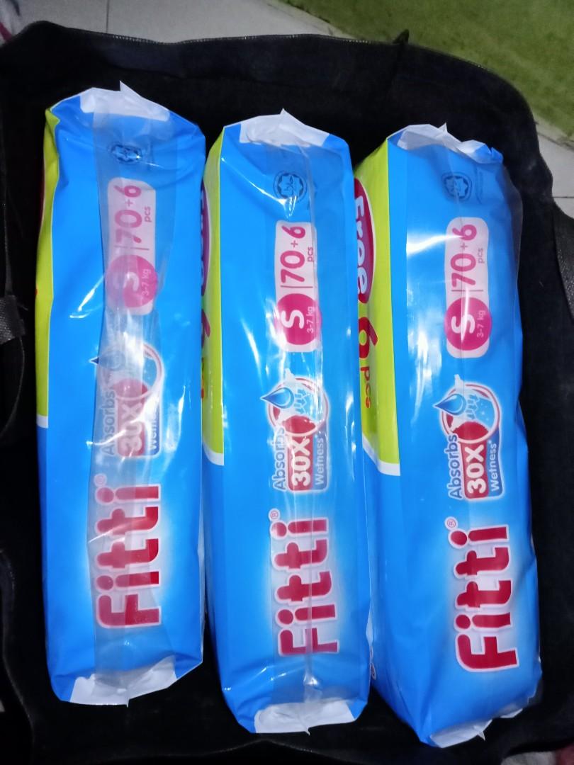 Diaper fitti, Babies & Kids, Bathing & Changing, Diapers & Baby Wipes ...