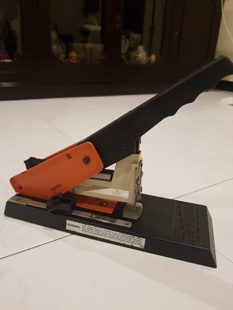 Heavy duty Stapler - Skrebba 117, Hobbies & Toys, Stationery & Craft ...