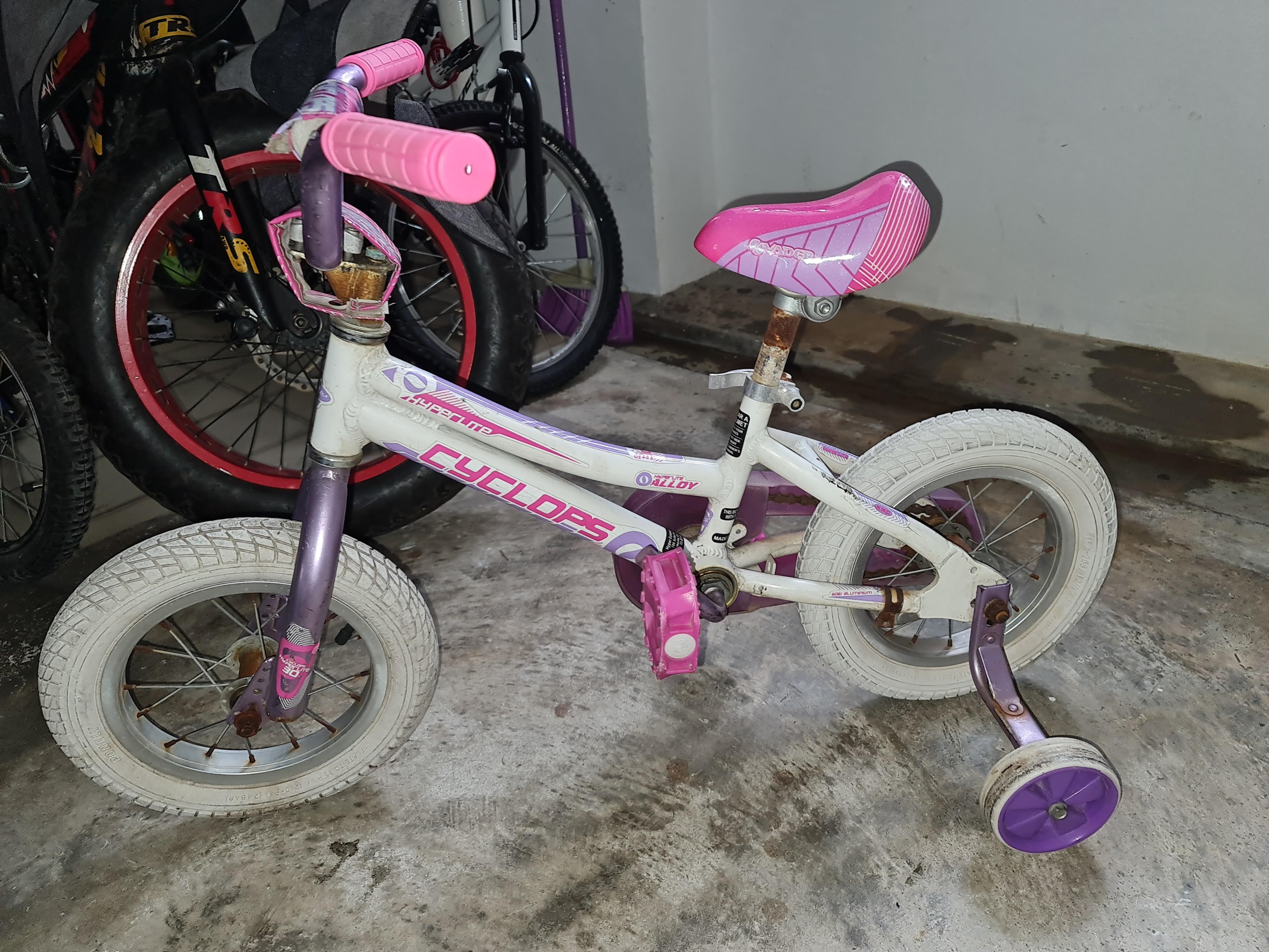 Kids Bike Cyclops Hyperlite 12", Sports Equipment, Bicycles & Parts ...