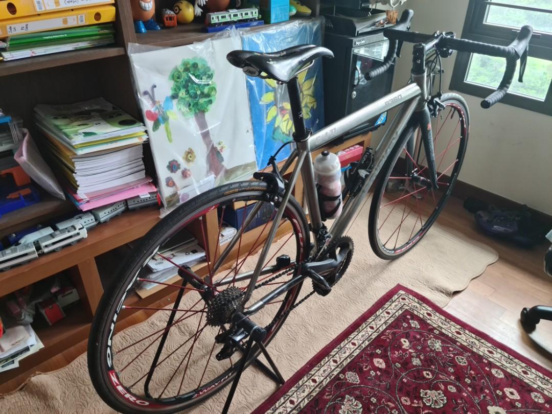 Lynskey R360 Titanium Road Bike, Sports Equipment, Bicycles & Parts, Bicycles on Carousell