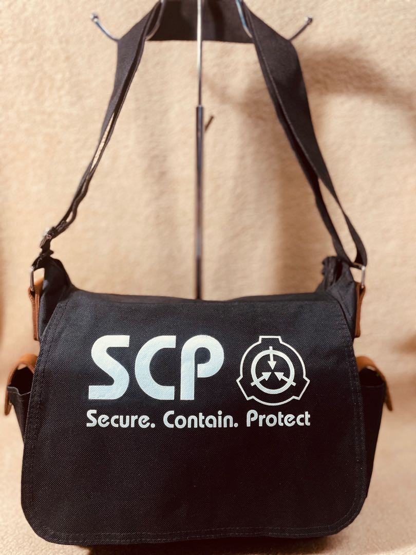 SCP (Secure Contain Protect) Small Messenger Bag, Men's Fashion, Bags ...