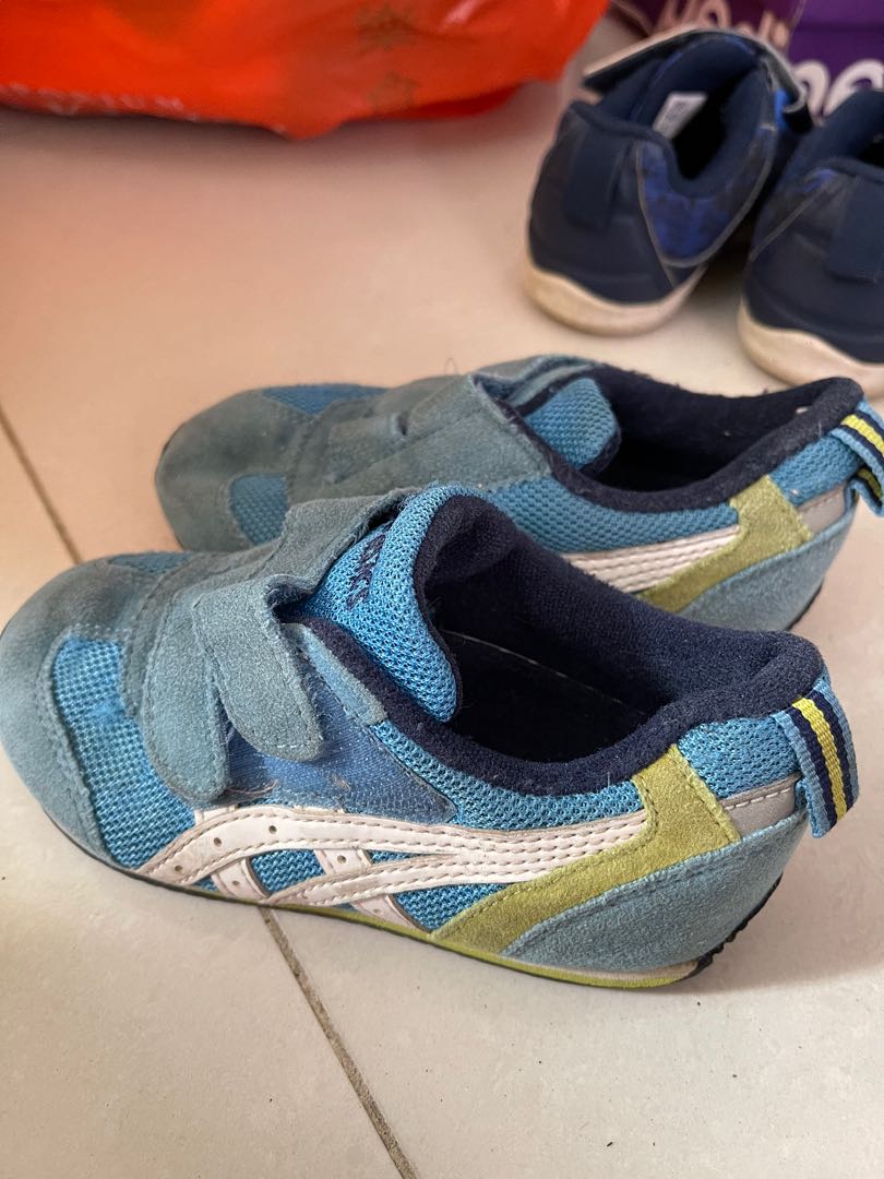 ASICS kids shoe, Babies & Kids, Babies & Kids Fashion on Carousell