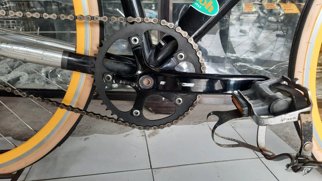 Giant Fixed Gear, Sports Equipment, Bicycles & Parts, Bicycles on Carousell