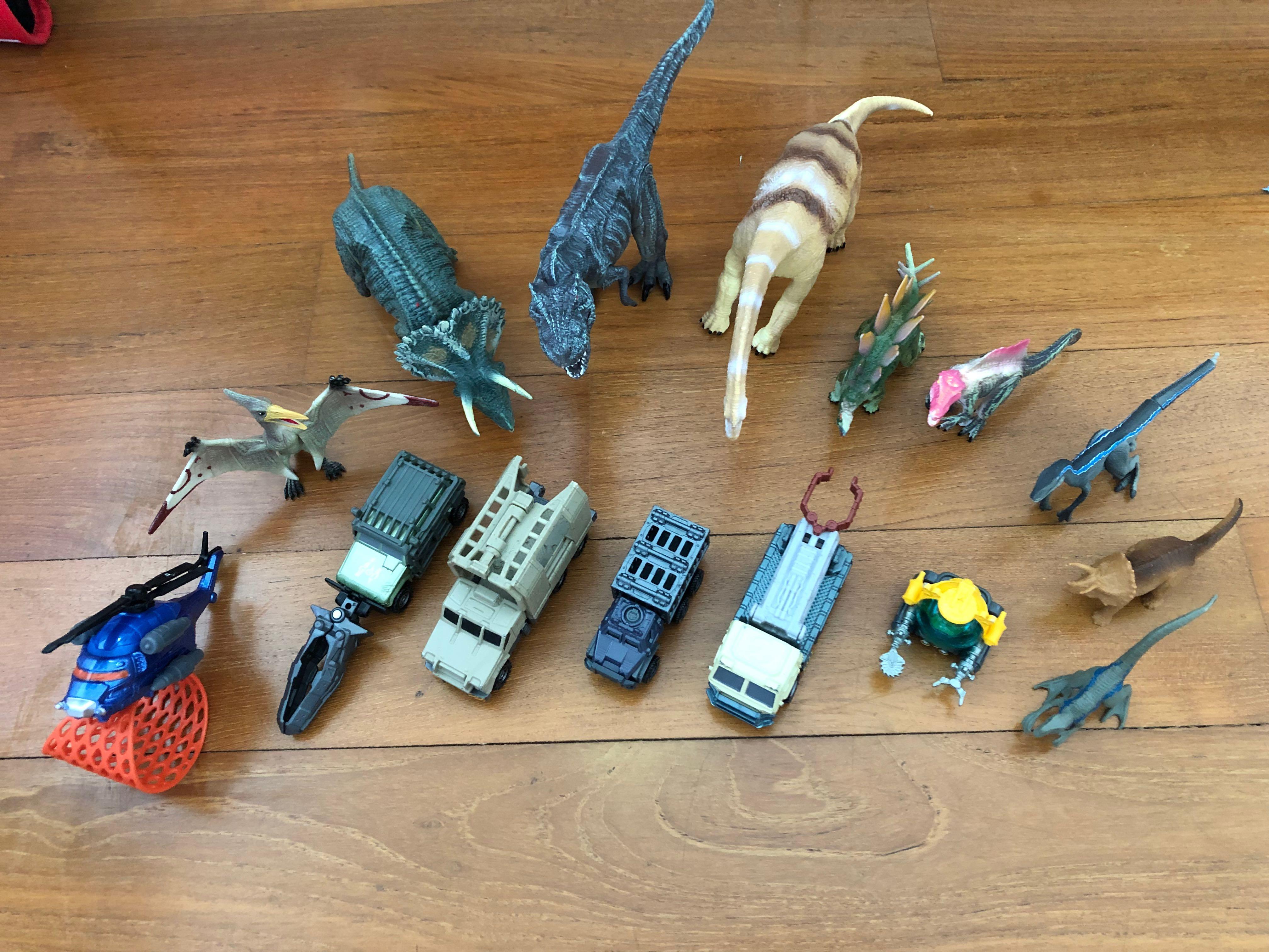 Jurassic World Collection, Hobbies & Toys, Toys & Games on Carousell