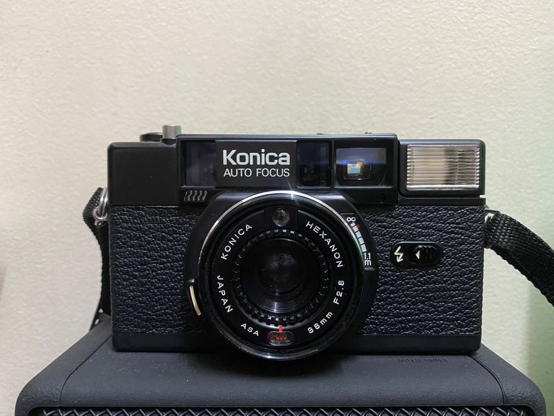 Konica C35 AF2 (mint) with original case, strap, and lens cap ...