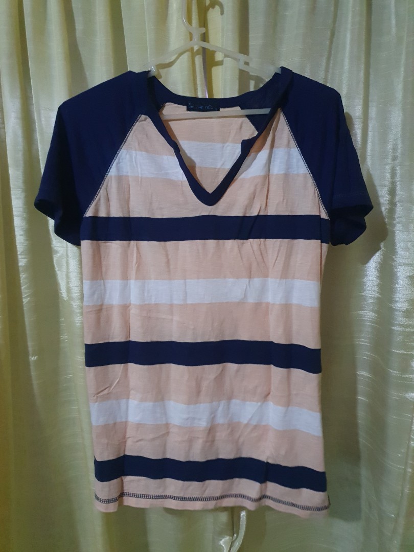 V-shape shirt, Women's Fashion, Tops, Shirts on Carousell